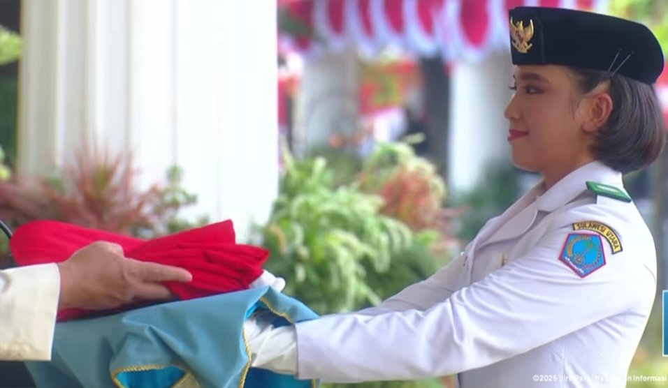 Profil Bianca Alessia, Putri Pembawa Baki Paskibraka 2025 yang Curi ...